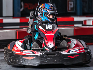 Indoor karten bij Powerarea voor kids, junioren en volwassenen!